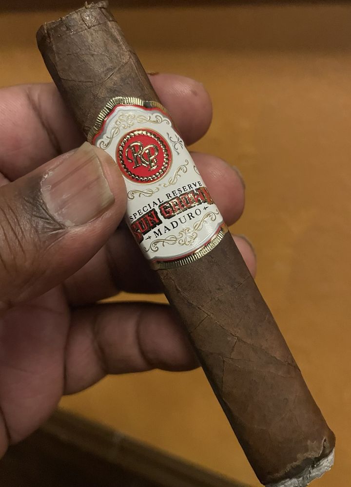 GEORGE’S CIGAR & SMOKE - Updated December 2025 - 73 Photos & 68 Reviews ...
