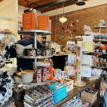 LITTLE FLOWER - Updated February 2025 - 868 Photos & 656 Reviews - 1424 ...