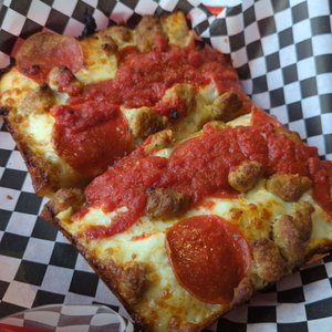 PI-SQUARED PIZZA - 84 Photos & 78 Reviews - Pizza - 1802 Drayton Rd ...