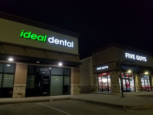 IDEAL DENTAL VALLEY RANCH - Updated January 2026 - 15 Photos & 20 ...