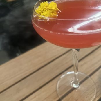 BIRDIE’S BARROOM AND KITCHEN - Updated May 2025 - 119 Photos & 69 ...