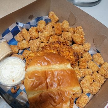 BERWYN CHICKEN - Updated January 2026 - 78 Photos & 72 Reviews - 7021 ...