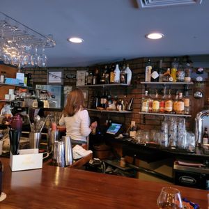 GRINDSTONE TAVERN BAR AND GRILL - 30 Photos & 20 Reviews - 3 River St ...