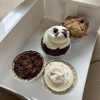 BIRDIE’S PIE SHOP - Updated January 2026 - 23 Photos & 23 Reviews - 712 ...