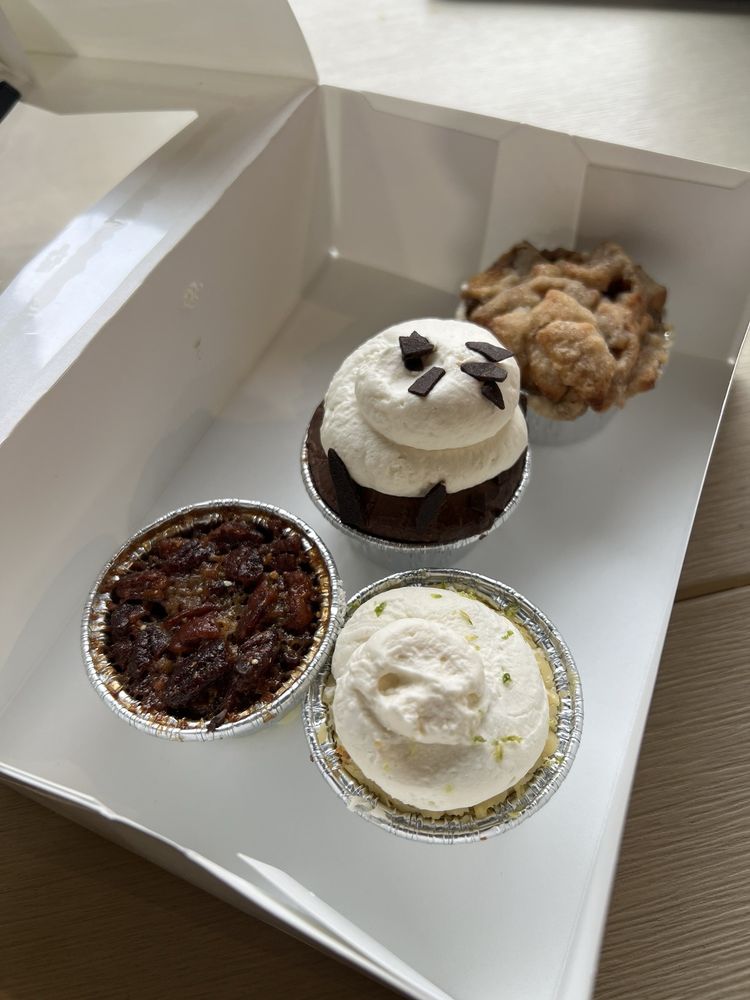 BIRDIE’S PIE SHOP - Updated May 2025 - 15 Photos & 16 Reviews - 712 N ...