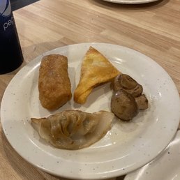 CHARM CITY BUFFET & GRILL - 77 Photos & 43 Reviews - 2033 E Joppa Rd ...