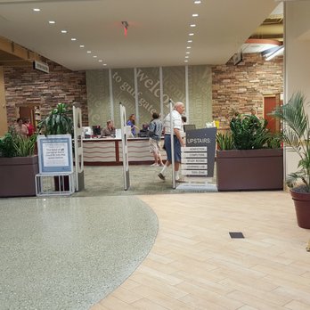 GULF GATE LIBRARY - Updated June 2025 - 11 Photos & 10 Reviews - 7112 ...