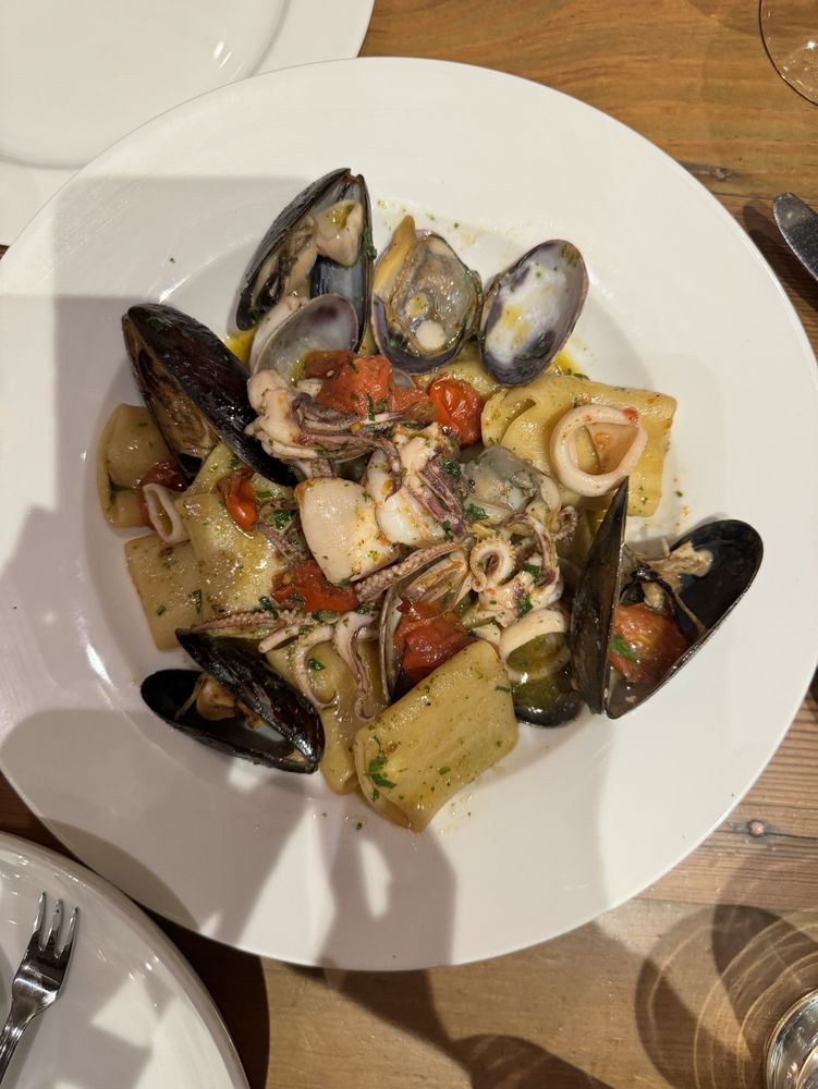 RAFELE RYE - 77 Photos & 145 Reviews - 26 Purchase St, Rye, New York ...