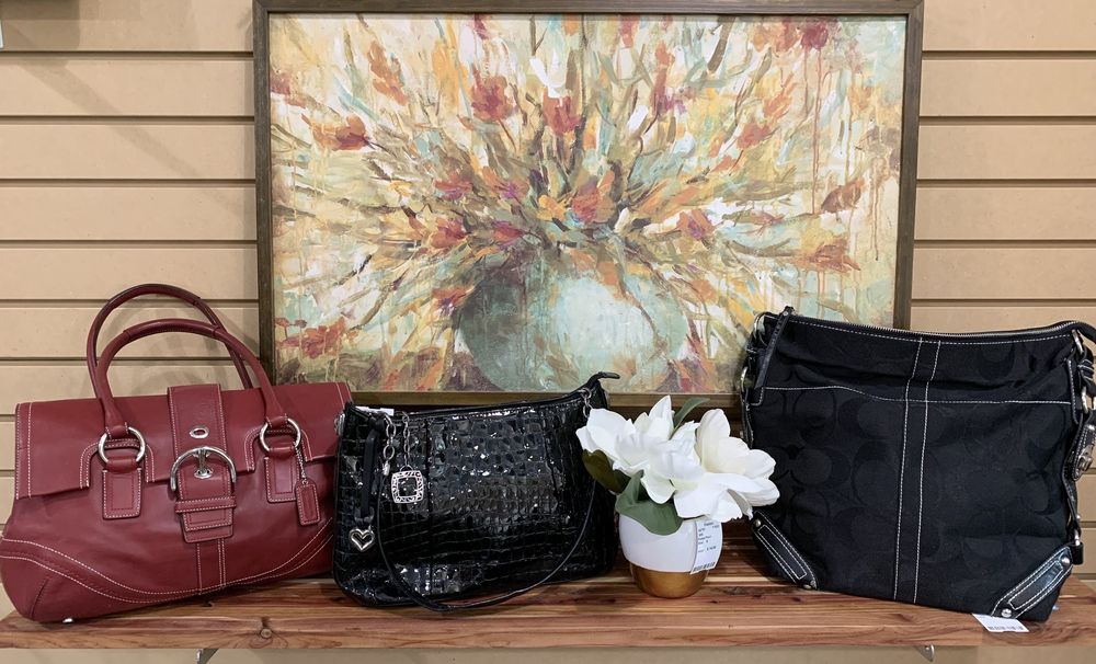 FRACTION APPAREL & HOME - Updated December 2025 - 20 Photos - 124 W Market St, Bluffton, Indiana ...