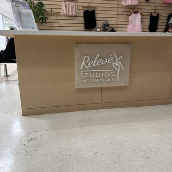 RELEVÉ STUDIOS - Updated October 2025 - 21 Photos & 78 Reviews - 8766 ...