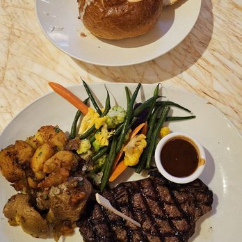 BISCOTTI’S - Updated August 2024 - 934 Photos & 578 Reviews - 2707 S ...