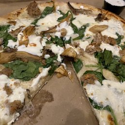 GHOST BOX PIZZA - Updated December 2024 - 145 Photos & 100 Reviews ...