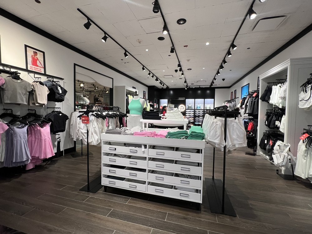 GILLY HICKS - Updated January 2025 - 19501 Biscayne Blvd, Miami ...