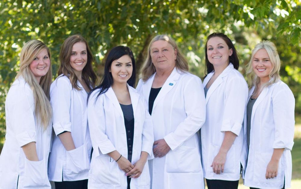 OREGON RETINA CENTER - Updated December 2025 - 14 Photos - 1867 ...