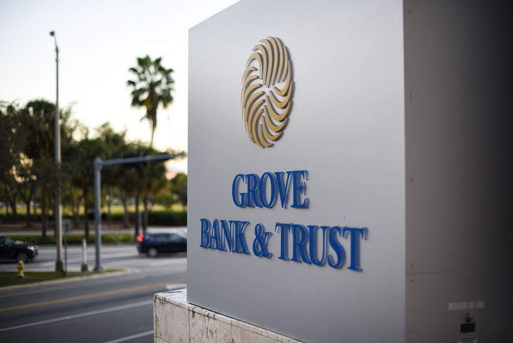 GROVE BANK & TRUST - Updated October 2025 - 11 Photos & 21 Reviews ...
