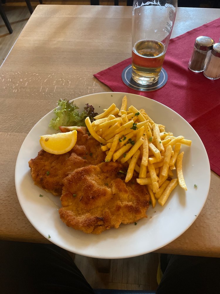 BRÄUSTÜBERL PLANEGG | 28 Photos & 28 Reviews - Bräuhausstr. 6, Planegg ...