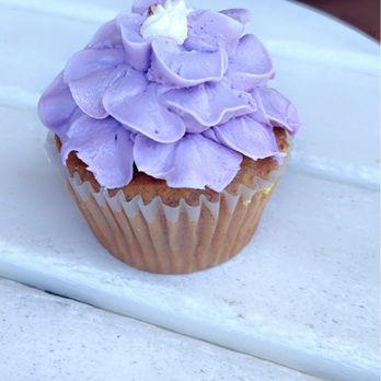 KEY WEST CAKES - Updated June 2025 - 137 Photos & 102 Reviews - 1014 ...