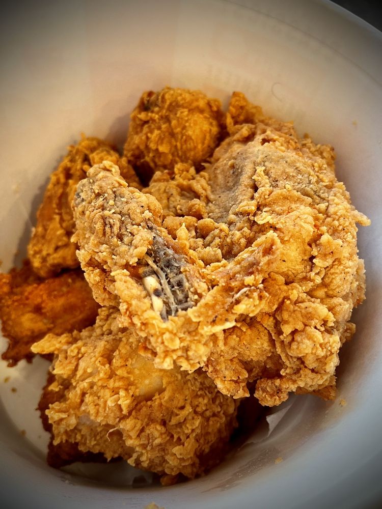 KFC - Updated July 2025 - 11 Photos & 47 Reviews - 1408 Center Dr ...