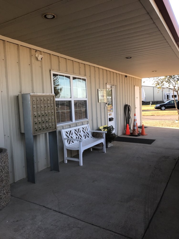 TERRELL RV PARK - Updated May 2024 - 12 Photos - 1450 Champion Rd ...