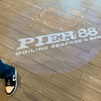 PIER 88 BOILING SEAFOOD & BAR - MONTCLAIR - Updated December 2024 - 421 ...