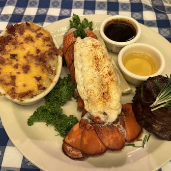 THE ANGUS BARN - Updated August 2024 - 2652 Photos & 1818 Reviews ...