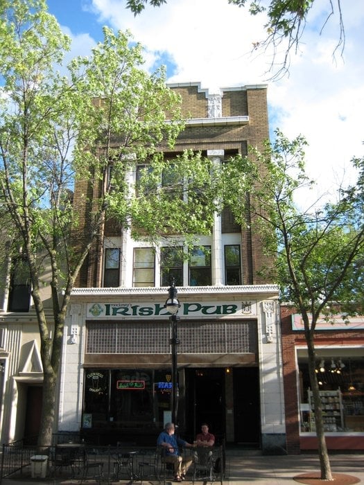 MACKESEY’S IRISH PUB - Updated January 2026 - 20 Photos & 41 Reviews ...