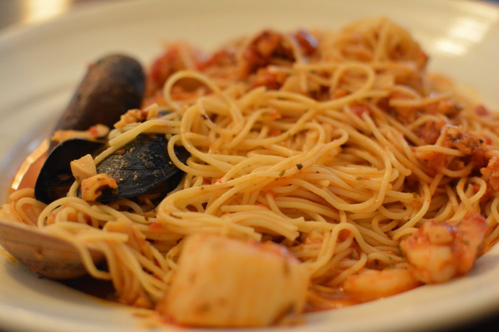 ANGELO’S RESTAURANT - 194 Photos & 182 Reviews - 2109 N Franklin Dr ...