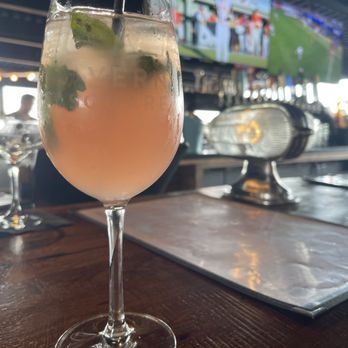 TAVERN IN THE SQUARE - Updated August 2024 - 44 Photos & 58 Reviews ...