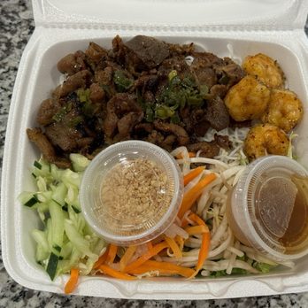 SIMPLY PHO HOUSE - Updated January 2025 - 50 Photos & 28 Reviews - 605 ...