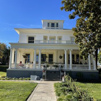 THE QUARTERS COFFEE HOUSE - Updated October 2024 - 289 Photos & 107 ...