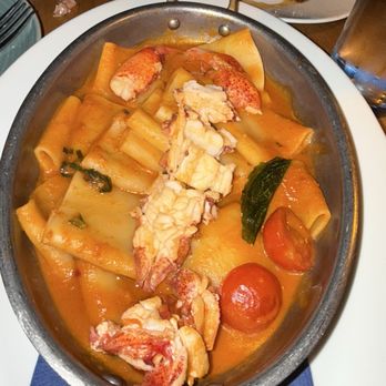 ALMYRA - Updated July 2025 - 537 Photos & 146 Reviews - 1636 Chancellor ...