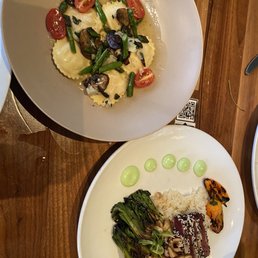 FIN POINT OYSTER BAR & GRILL - Updated April 2025 - 800 Photos & 585 ...