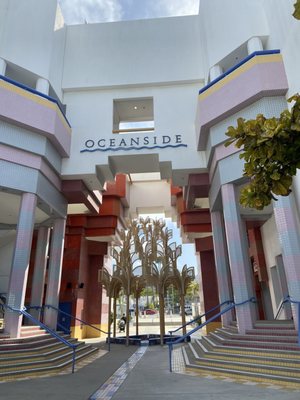 OCEANSIDE PUBLIC LIBRARY - Updated October 2025 - 92 Photos & 56 ...