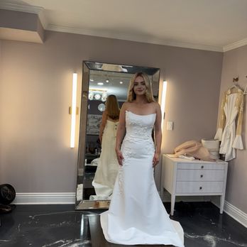 THE WHITE FLOWER BRIDAL BOUTIQUE - Updated August 2025 - 307 Photos ...