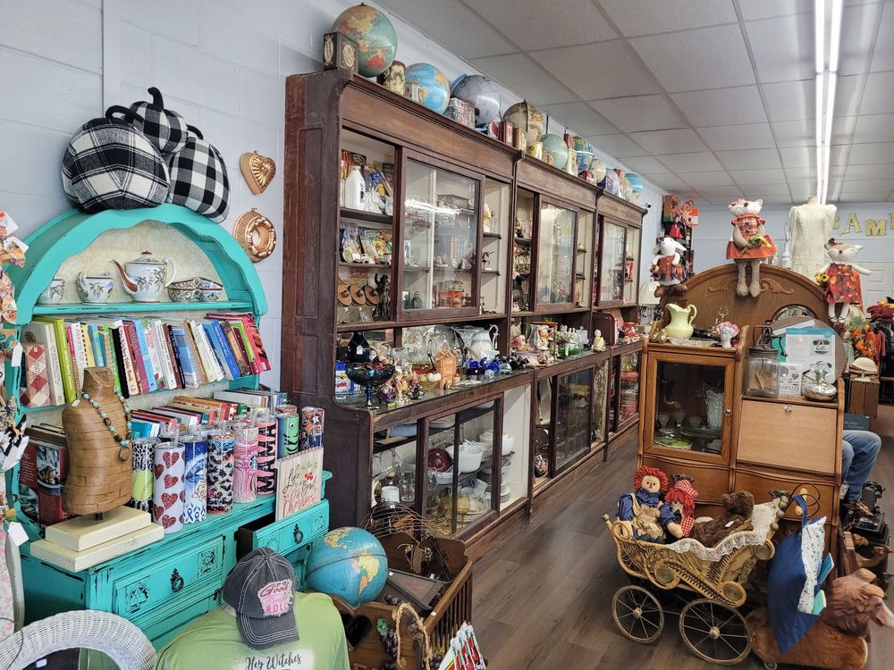 GYPSY TREASURE RESALE - Updated June 2026 - 67 Photos - 518 S 17th St ...