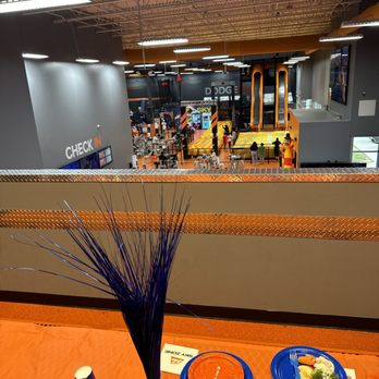 SKY ZONE TRAMPOLINE PARK - Updated October 2025 - 148 Photos & 169 ...