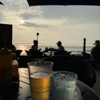 ON THE ROCKS - Updated March 2025 - 1972 Photos & 1874 Reviews - 75 ...