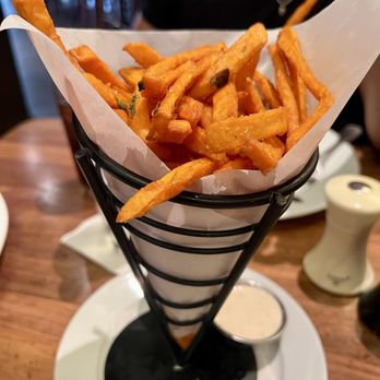 PAUL MARTIN’S AMERICAN GRILL - Updated April 2025 - 2037 Photos & 2083 ...