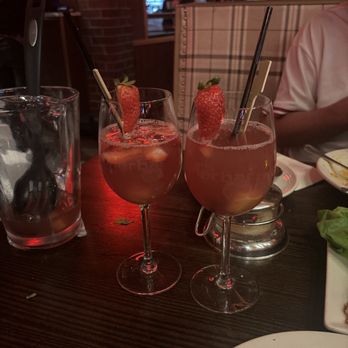 DINERBAR - Updated December 2024 - 1339 Photos & 780 Reviews - 97-45 ...