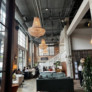 THE ALLIS - Updated May 2024 - 1749 Photos & 849 Reviews - 113 - 125 N ...