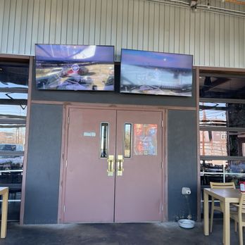 MAPLE LANDING - Updated December 2025 - 734 Photos & 625 Reviews - 5855 ...