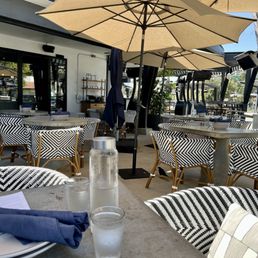 CRAWFORD’S SOCIAL - Updated October 2025 - 679 Photos & 749 Reviews ...