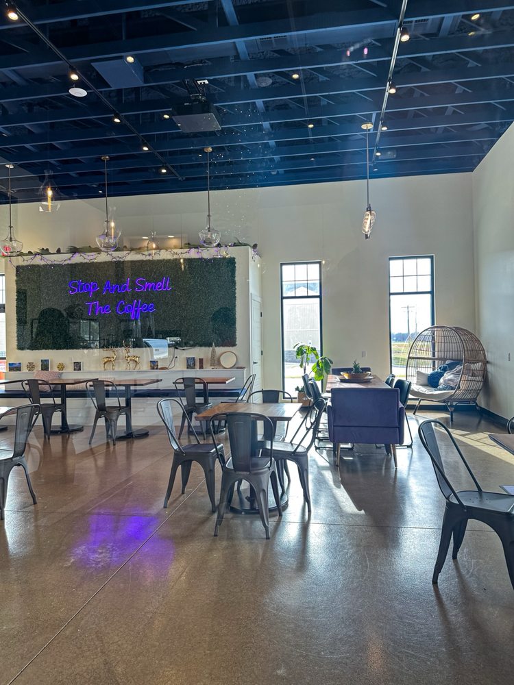 SWEET VAIL CAFÉ - Updated August 2024 - 1600 S Hamilton St, Sullivan ...