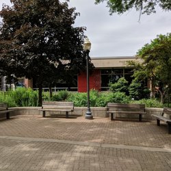 ROYAL OAK PUBLIC LIBRARY - 94 Photos & 31 Reviews - 222 E 11 Mile Rd ...