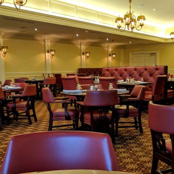 EDGEWORTH CLUB - Updated January 2026 - 18 Photos - 511 East Dr ...