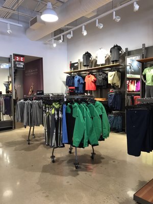 UNDER ARMOUR FACTORY HOUSE - Updated October 2025 - 13 Photos & 11 ...