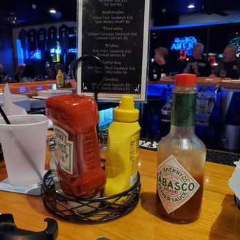 HIGH STAKES BAR & GRILL - Updated December 2025 - 123 Photos & 144 ...