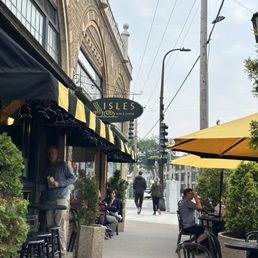 ISLES BUN & COFFEE - Updated July 2025 - 451 Photos & 575 Reviews ...