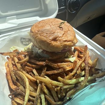 SURFIN’ BETTY’S BURGER BAR - Updated July 2024 - 69 Photos & 49 Reviews - 1501 Philadelphia Ave ...