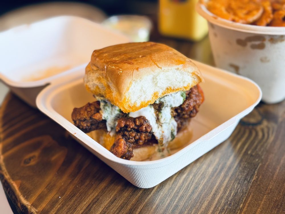 ROWDY ROOSTER - Updated April 2025 - 213 Photos & 85 Reviews - 140 W ...